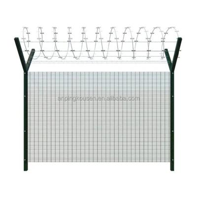Cina Recinzione aeroportuale impermeabile in PVC rivestita di alta sicurezza anti-arrampicata personalizzata e versatile in vendita