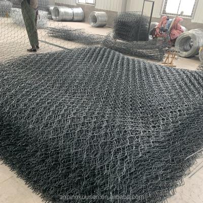 Cina Modello di saldatura personalizzabile Griglia esagonale in gabione per la protezione delle dighe e per il muro di contenimento in vendita