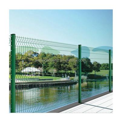 Cina Recinzione a maglia triangolare triangolare pieghevole in polvere decorativa per la privacy del giardino in vendita