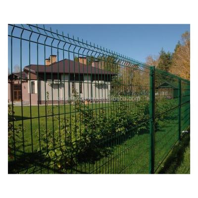 Cina Fence di sicurezza curva 3D PVC Fence panel con trattamento termico tipo di legno trattato a pressione in vendita