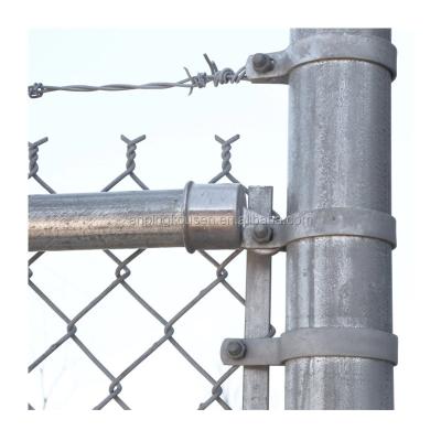 Cina 6 piedi di altezza PVC rivestito Cyclone Wire Mesh Chain Link Fence Hardware di recinzione di lunga durata in vendita