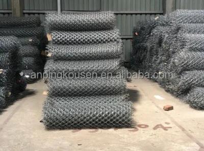中国 高度なセキュリティのための金属フレームハイウェイフェンス8フィートダイヤモンド形チェーンリンクフェンスパネル 販売のため
