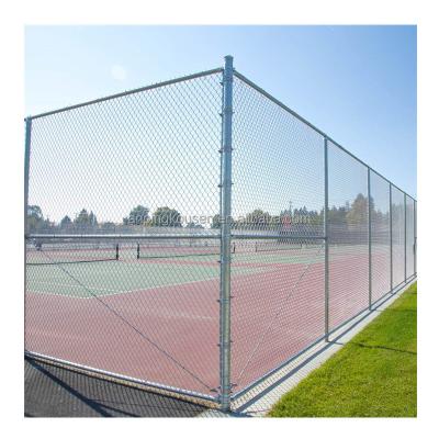 Cina 8ft Diamond Hole Chain Link Fence con finitura del telaio rivestito in PVC per il vostro cliente in vendita