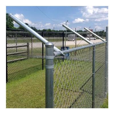 Cina Griglia di recinzione a catena rivestita in PVC immersa a caldo per recinzioni protettive per giardini personalizzate in vendita