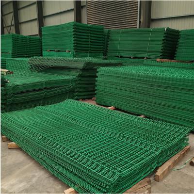 Cina 830mm-2530mm Trattato a pressione 3d curvo pannello di rete di filo saldato a maglia rete di recinzione per la sicurezza in vendita