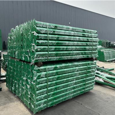 Cina 830mm-2530mm Trattato a pressione 3d curvo pannello di rete di filo saldato a maglia rete di recinzione per la sicurezza in vendita