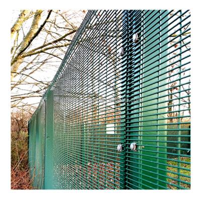 Cina Trattamento termico 358 Anti Climb High Security Wire Mesh Fence con filo di acciaio a basso tenore di carbonio in vendita