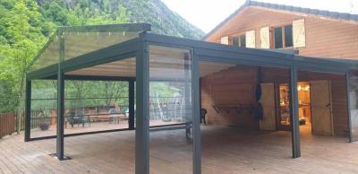 Cina Pergola in PVC in alluminio tetto pergola alberghi porta d'ingresso moderna impermeabile telone retrattile in vendita