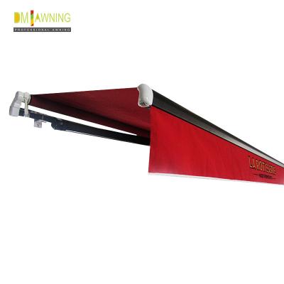中国 テラス、テラス、店、ホテルの日除けのための屋外アルミニウム カード タイプ引き込み式の日除け 販売のため