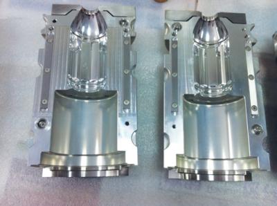China TÜV Certified Industrial Blow Molding Tooling for Chemical Drums Auto Tanks – S136 Stainless Steel CrN Coating Resistance 50-100L Capacity for sale