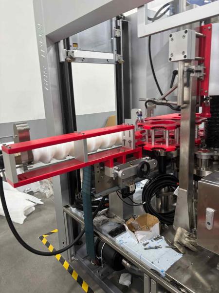 Quality Durable Hot Melt Glue Labeling Machine Adjustable Drum Fits Various Round for sale