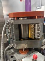China 30-Station High Speed Rotary Sticker Labeling Machine 28000-33000 BPH 380V for sale