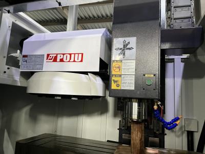 中国 Manual Milling Machine Replacer Nc Milling Machine 5KJ-B With Optional Tool Magazine 販売のため