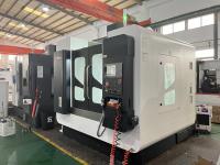 China Fanuc System CNC Milling Machine Three Axis Roller Linear Rail 10 Screw Pitch With AICC2 Function for sale