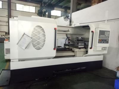 Cina CNC del tornio di CNC della macchina di verticale del letto di inclinazione del letto piano che gira la manica assiale del   250mm delle parti con il motore mandrino 11KW in vendita