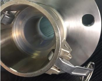 Cina Il BACCANO 2828 PTFE ha allineato gli accessori per tubi accoppiatore del tubo flessibile di SS304 1-1/2» con la flangia fissa in vendita
