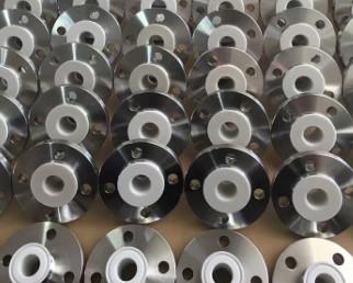 Cina 3A forgiato PTFE ha allineato gli accessori per tubi 1,5 tri montaggi e flangia del morsetto in vendita