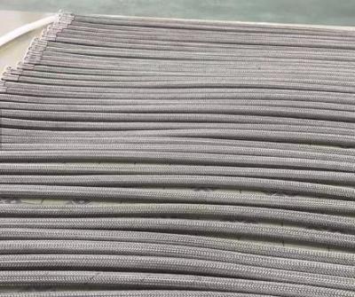 Cina tubo flessibile intrecciato di acciaio inossidabile di 20~200m/roll 1.05mm Ptfe per il trasporto dei prodotti chimici corrosivi in vendita
