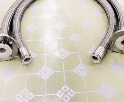Cina tubo flessibile intrecciato di acciaio inossidabile di 20~200m/roll 1.05mm Ptfe per il trasporto dei prodotti chimici corrosivi in vendita