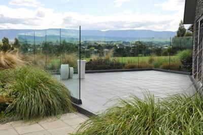 China Exterior Balustade Wall Garden Glass Balustrade for sale