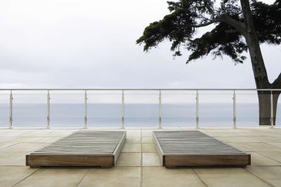 China Outdoor Deck Railing Design, Glass Fence Railing for sale