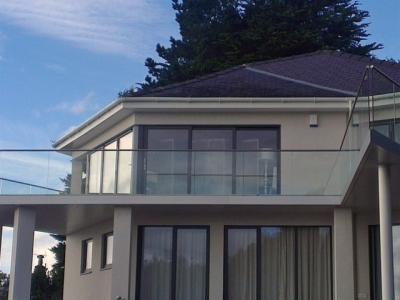 China Aluminum U channel Outdoor Frameless glass balustrades system for sale