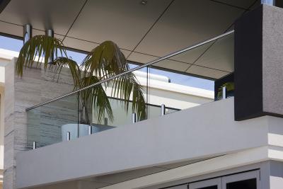 China Modern Home Balcony Glass Railing Design Stainless Steel Mini Post for sale