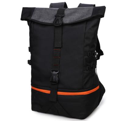 Cina Zaino funzionale di Rolltop di viaggio del poliestere 55L per gli uomini in vendita
