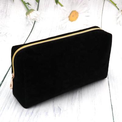 Cina Suede Velve Embroidery Makeup Toiletry Travel Bags Zipper Closure in vendita