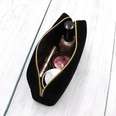 Cina Suede Velve Embroidery Makeup Toiletry Travel Bags Zipper Closure in vendita