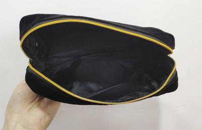 Cina Suede Velve Embroidery Makeup Toiletry Travel Bags Zipper Closure in vendita
