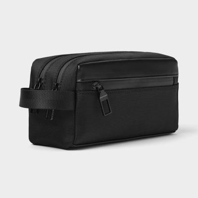 Cina Black PU 20x13cm Cosmetic Toiletry Bag Embossed Logo in vendita