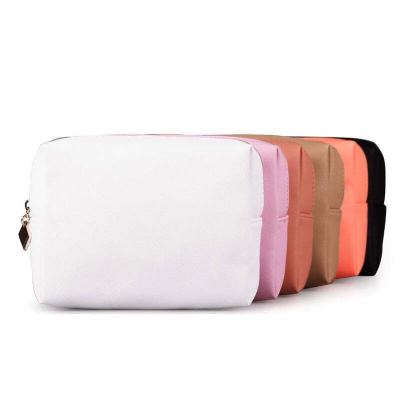 Cina Leisure Saffiano PU Promotional Gifts Bags Debossed Logo in vendita