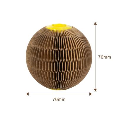 Cina I giocattoli interattivi del cane riciclati 100% hanno ondulato il Catnip di carta Cat Scratcher Ball riutilizzabile in vendita