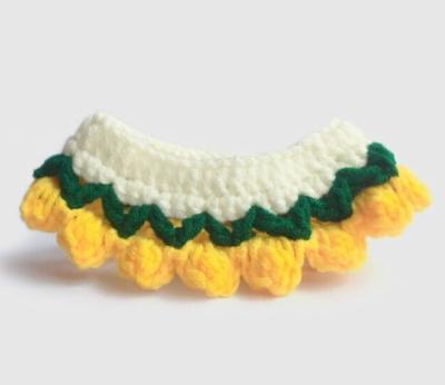 Cina Di lana fatto a mano del guinzaglio del collare di Tulip Bib Cat Dog Pet tricottato in vendita