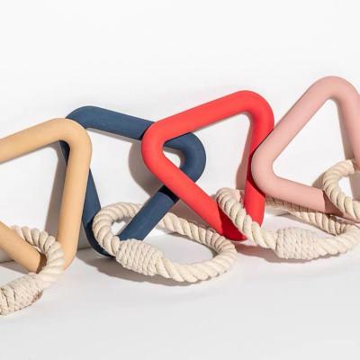 中国 中型および大きい品種のためのBPAの三角形ペットつばの鎖100%の自然な綿 販売のため