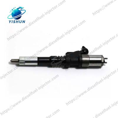 Cina iniettore di combustibile diesel iniettore common rail 095000-1211 6156-11-3300 6156113300 per KOMAT-SU in vendita