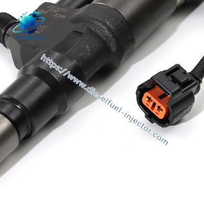 China Inyector de combustible 095000-0244 095000-0245 en venta