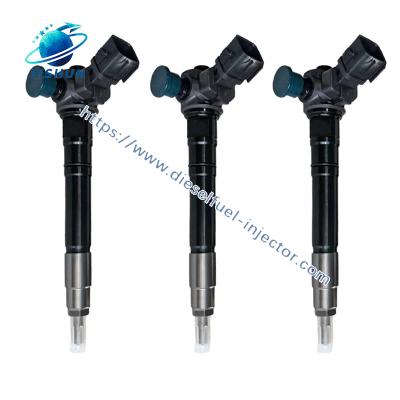 China Injetor de combustível diesel para Hilux 2.5L 2KD-FTV D-4D 236700E060 236700E070 à venda