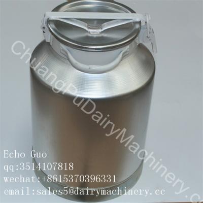 Cina Il latte dell'acciaio inossidabile della capacità di 20 litri può 5 galloni per la conservazione ed il trasporto del latte fresco in vendita