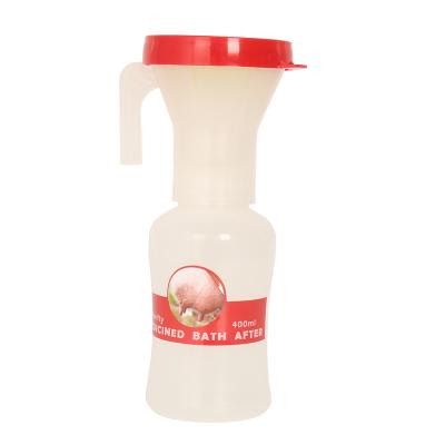 China Dairy Facility Cleaning Supplies 400ml Teat Dip Cup With Brush For Cow Professional Cleaning for sale