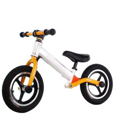 Cina Safety 2021 new children balance bike, new fashion children ride a bicycle in vendita
