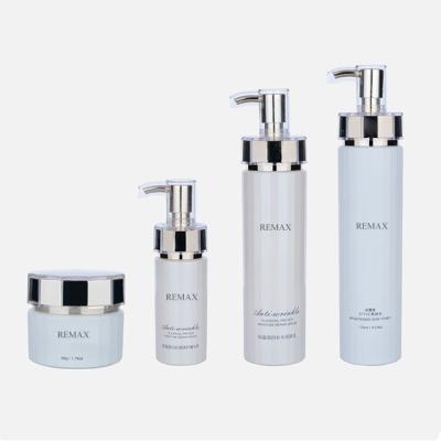 Cina 40 ml/120 ml/140 ml/50 g Vetro trasparente cilindrico liscio con pompa Golde per bottiglia di imballaggio cosmetico in vendita