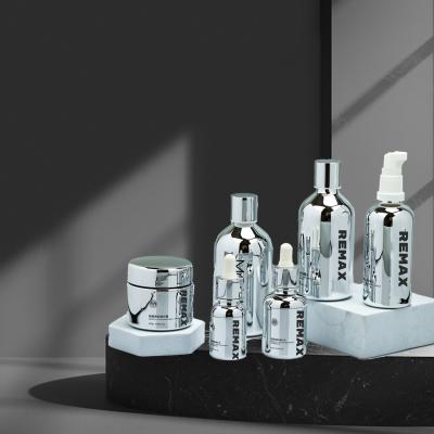 Cina 60g Crema in barattolo 20ml 30ml 100ml 120ml 150ml Bottiglia pompa vetro lucido placcato in argento Lozione per la cura della pelle e set di essenze in vendita