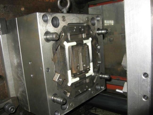 CNC Machining Precision Plastic Parts