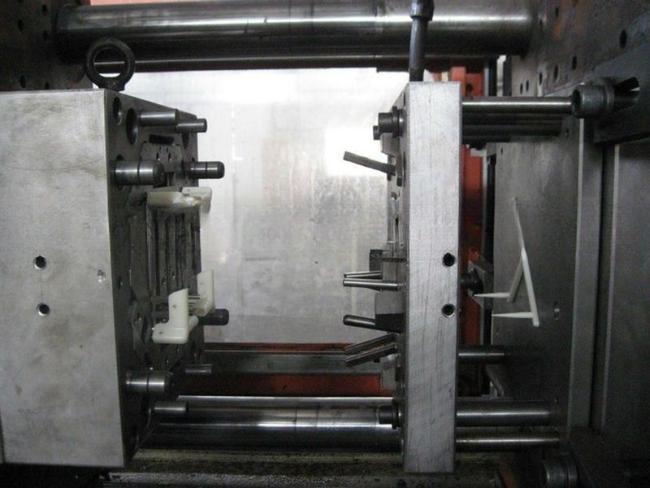 CNC Machining Precision Plastic Parts
