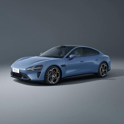 Китай Электромоторная версия Xiaomi SU7 производит 299 л.с. и ускоряется от 0 до 100 км/ч за 5,28 секунды. продается