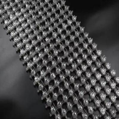 China Tela de malha LED flexível e leve para cortina externa de edifícios, para sinalização digital e displays à venda