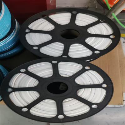 중국 다채색 RGB LED 네온 스트라이프 라이트 12V IP65 방수 장식 조명 판매용