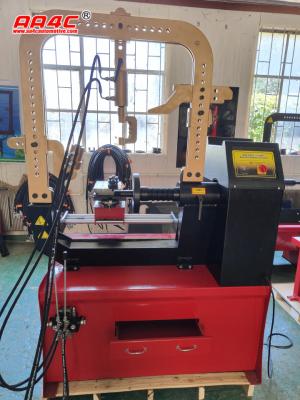 Chine Machine automatique de redressement de jante avec 3 prises Machine de traitement de jante AA-RSM5750 à vendre